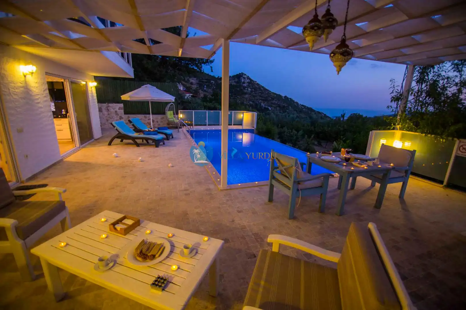 Villa Platone | Jakuzili Balayı Villası | Villa Yurdu, VillaYurdu.com