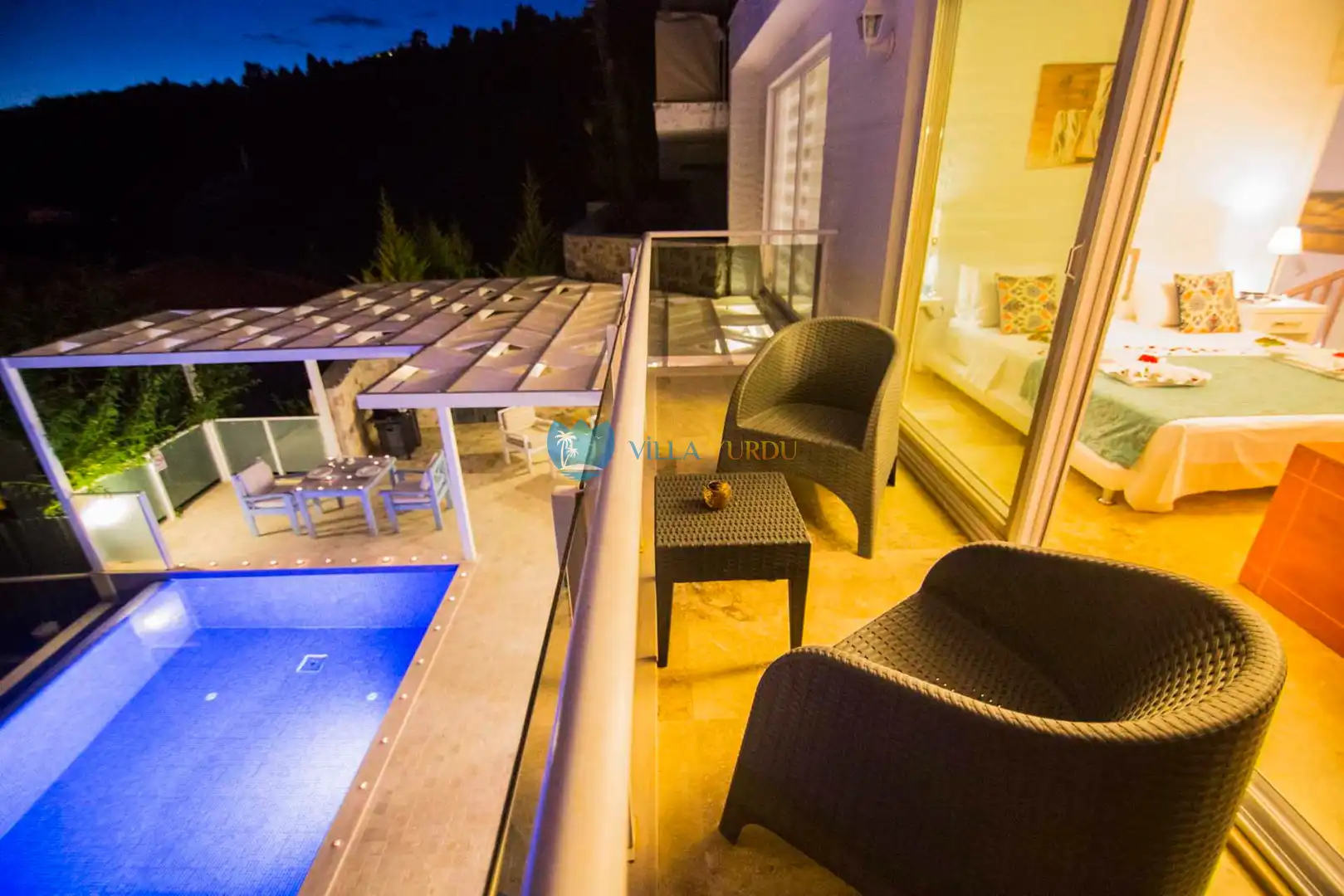 Villa Platone | Jakuzili Balayı Villası | Villa Yurdu, VillaYurdu.com